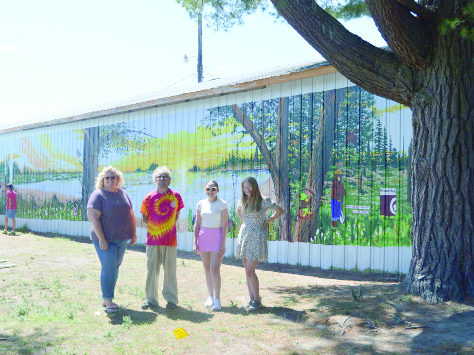 Collaboration creates mural at Pocket Park | News, Sports, Jobs - The ...
